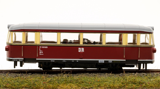 Bemo 1033 833 (H0e) – Triebwagen VT 133 523 der Spreewaldbahn
