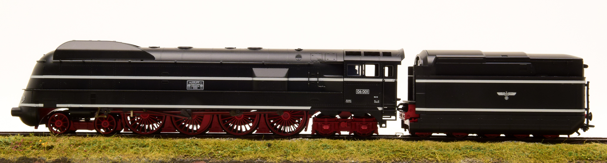 OXID eShop 6 | Märklin 39662 – Schlepptender-Dampflok BR 06 der DRG ...