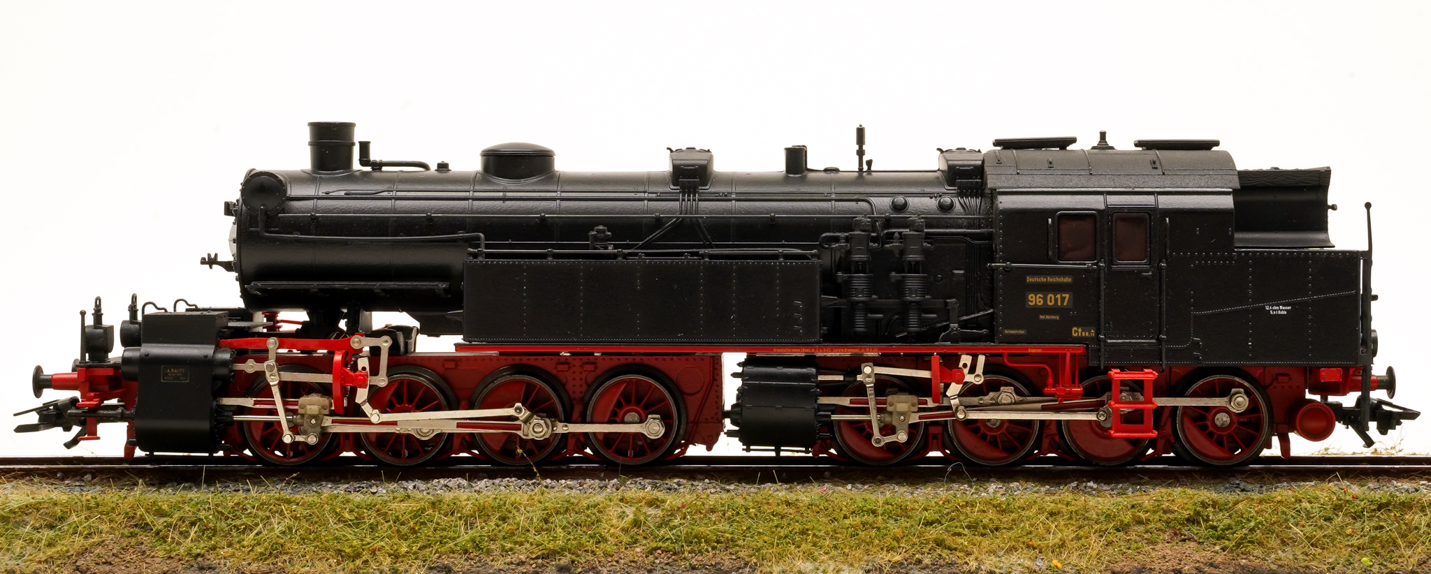 Gebrauchtemodellbahn | Märklin 8396 (DC) – Tenderdampflok BR 96 der DRG, 2-Leiter-Hamo-Modell ...