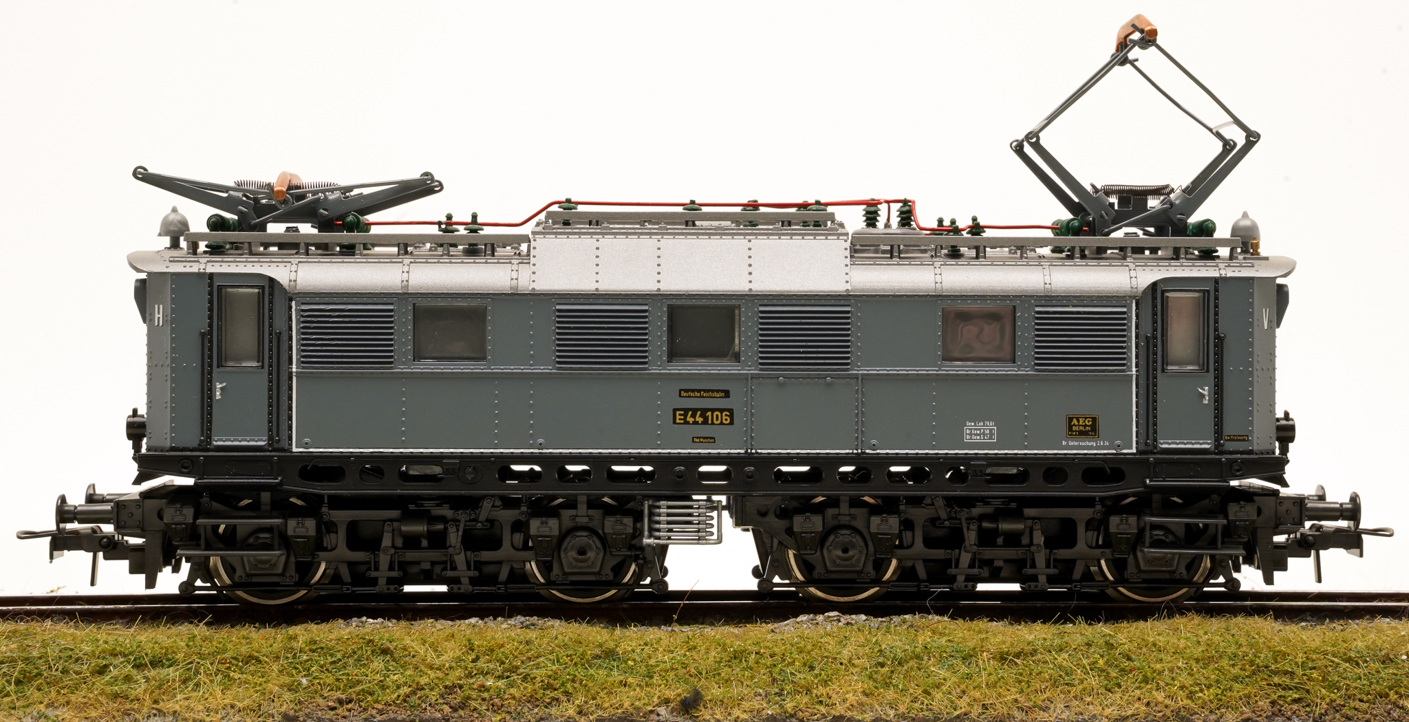 Gebrauchtemodellbahn | Roco 43410 – Elektrolok BR E44 der DRG ...