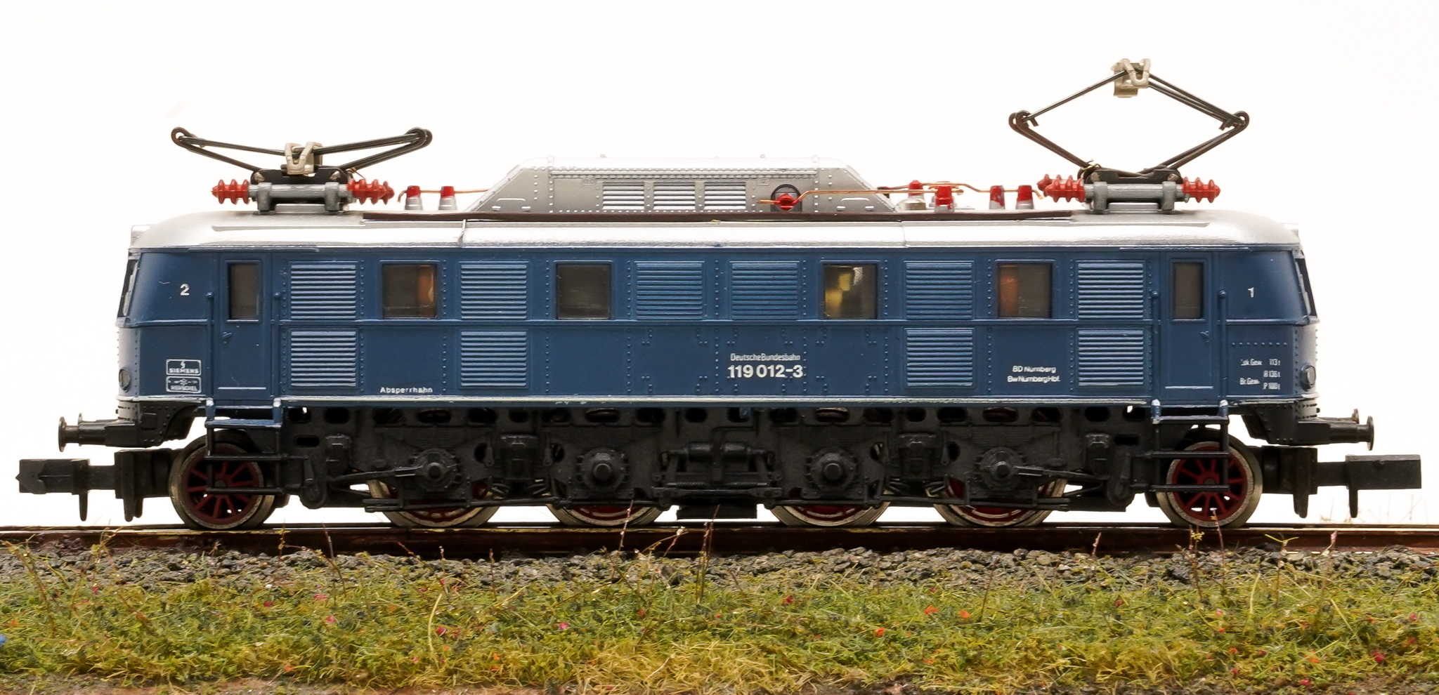 Gebrauchtemodellbahn | Arnold 2451 – Elektrolok BR 119 der DB ...