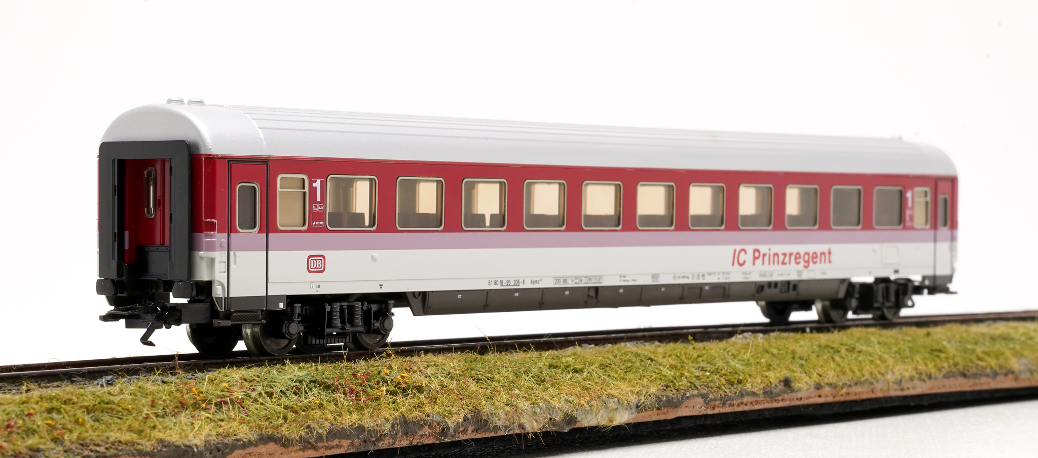 Gebrauchtemodellbahn | Märklin 4226 – 1. Klasse InterCity-Großraumwagen ...