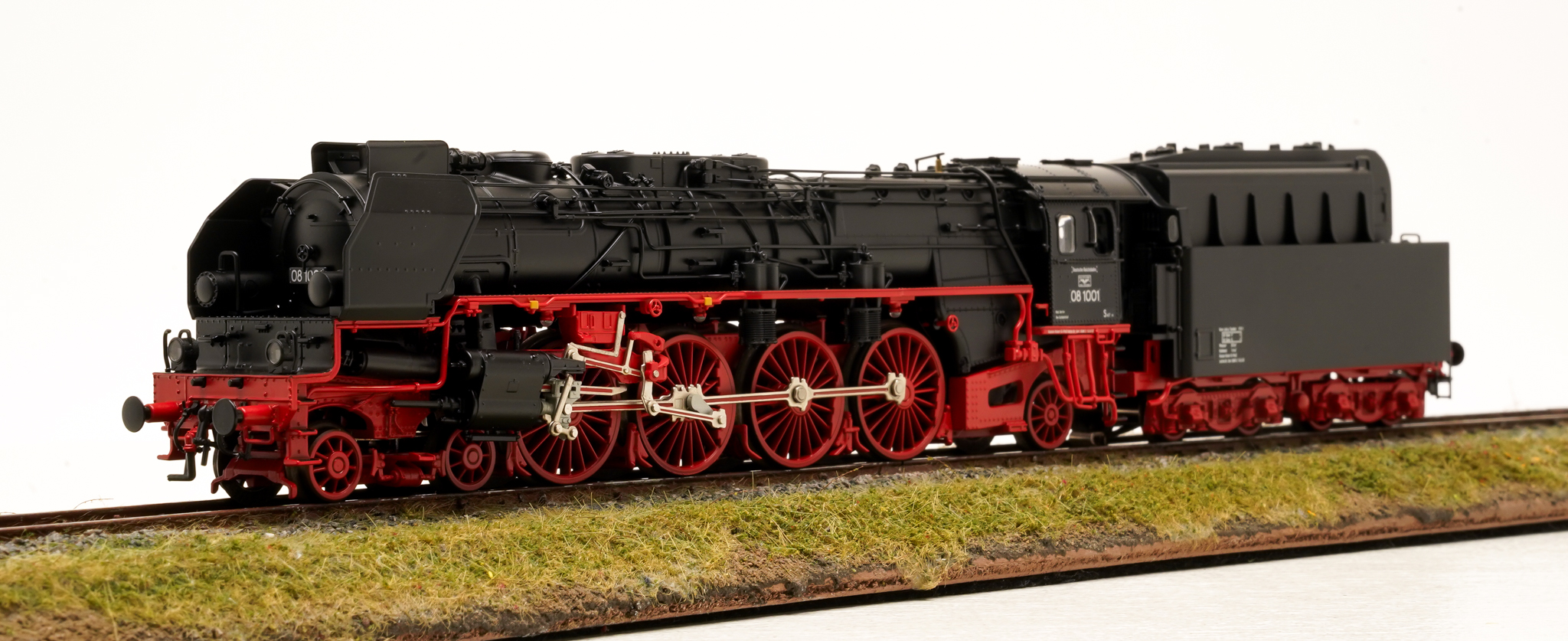 Märklin 39242 – Schnellzug-Dampflok BR 08 der (D)DR,digital (mfx+/DCC ...